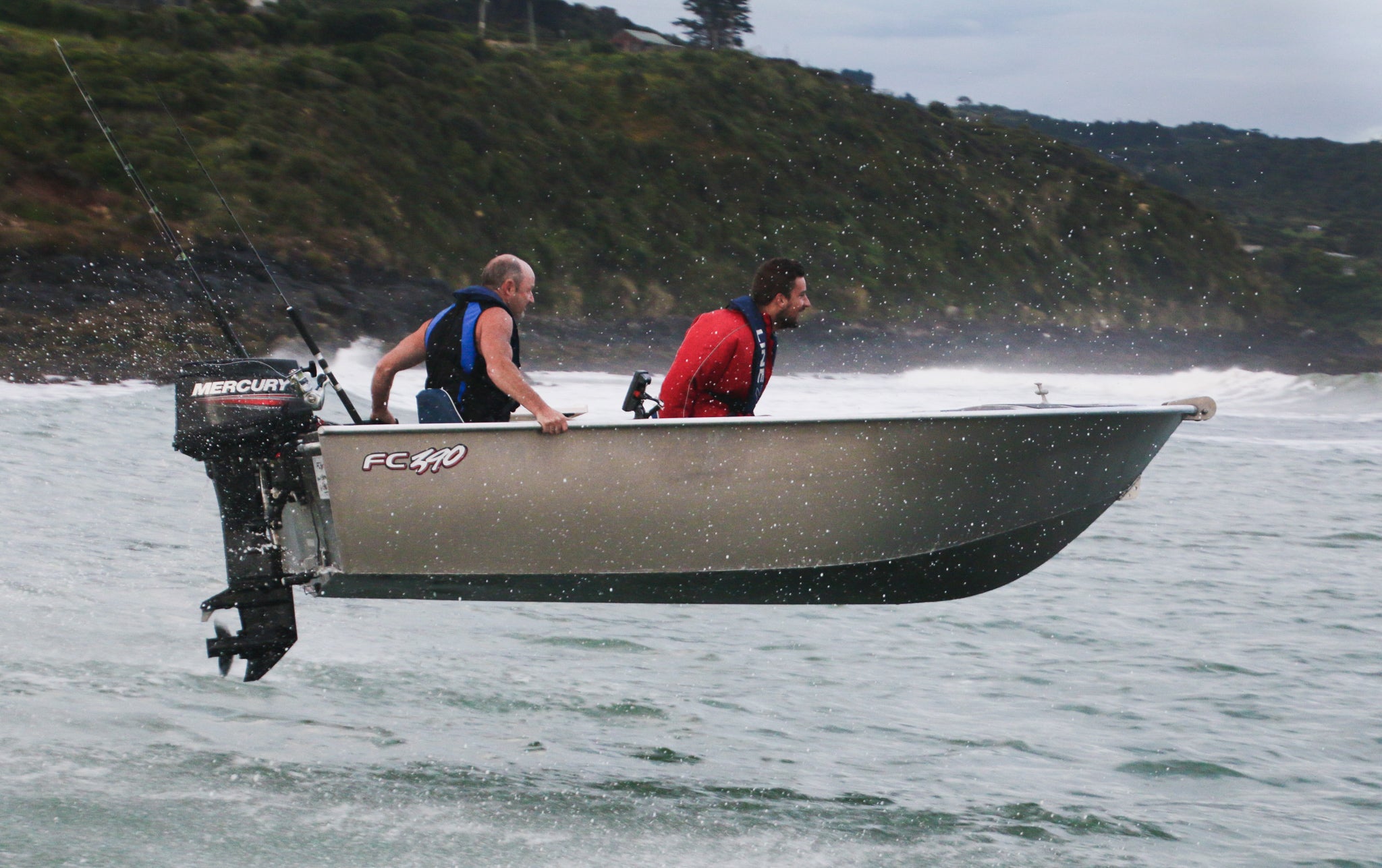 Pre-Owned Outboards – Fin Chaser