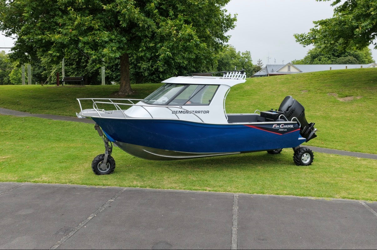 Fin Chaser | FC 700 Hardtop Amphibious